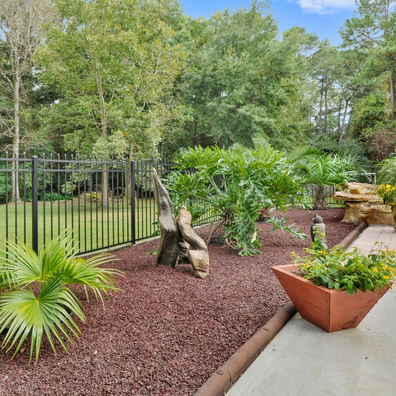 Rubber Mulch for Landscaping & Gardens | RubberMulch - RubberMulch.com